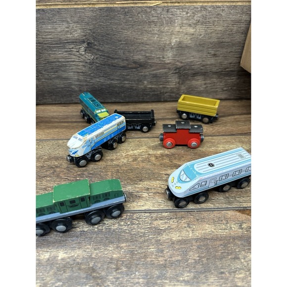 Thomas & Friends | Toys | Lot Of Thomas Friends Tank Engine Wooden ...